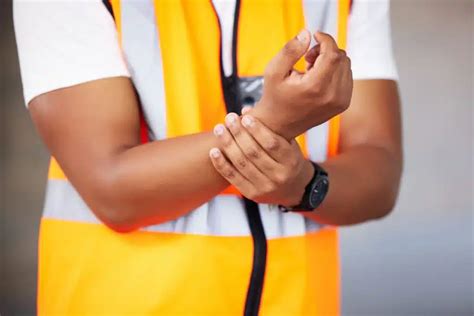 When Does Workers Comp Start Paying Out Lost Wages