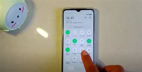 Ini Berbagai Cara Screenshot Di OPPO A17 Ada Smart Side Bar