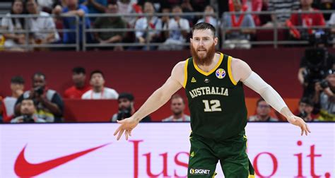 Australia Olimpiade Finita Per Aaron Baynes Basket Magazine