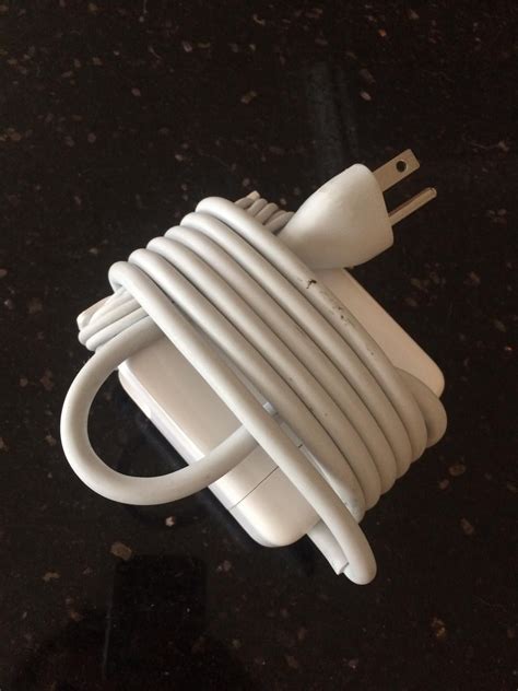 How To Store Your Apple MacBook Charging Cable Apple Macbook Organization Hacks Earbuds