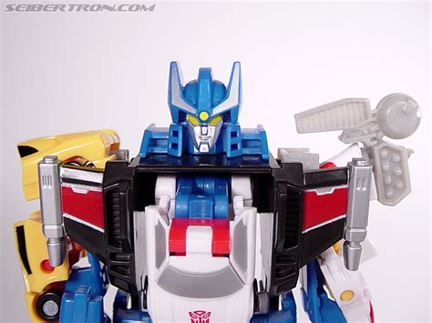 Transformers Universe Defensor Toy Gallery Image 16 Of 63
