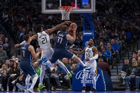 Should The Nets Consider Signing Hassan Whiteside Fastbreak On Fannation