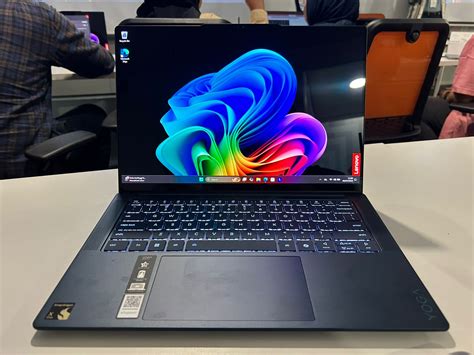 Hands On Lenovo Yoga Slim X Laptop Tipis Pakai Snapdragon X Elite