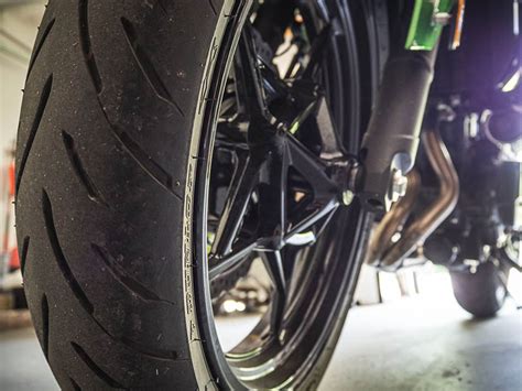 Dunlop GPR300 - Two Tyres - Discount motorcycle tyres