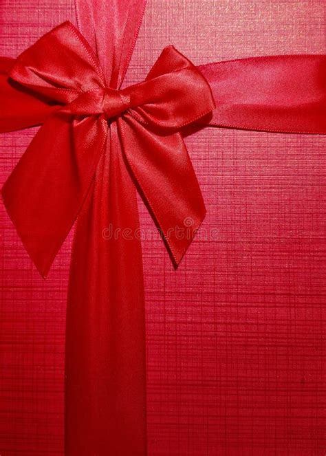 Box Wrapping With Red Colour Ribbons T Wrapped Stock Image Image Of Wrapping Ribbons