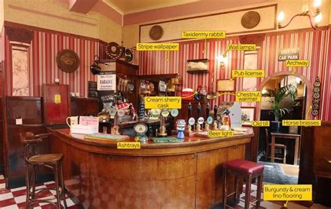 Cassandra Reopens Nags Head For Only Fools And Horses 40th Anniversary