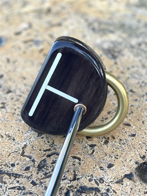 Honu 1 Putter E Customized Honu Ebony Bamboo