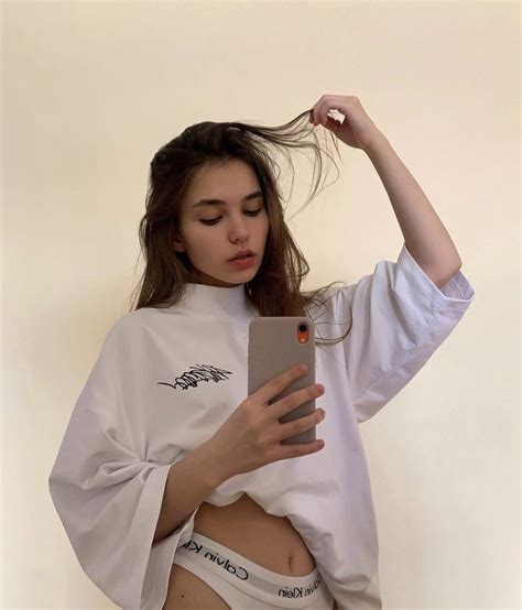 Естественные фотографии девушек