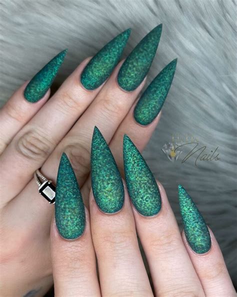 17 Emerald Green Acrylic Nails For A Chic Statement Nail Designs Daily