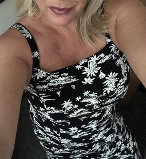 Friday Fuck Date Incoming Scrolller