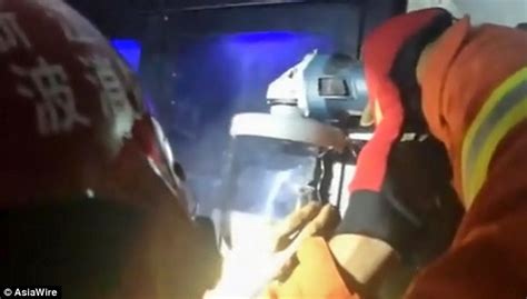 Man Gets His Finger Stuck In A Sex Toy Vending Machine Daily Mail Online