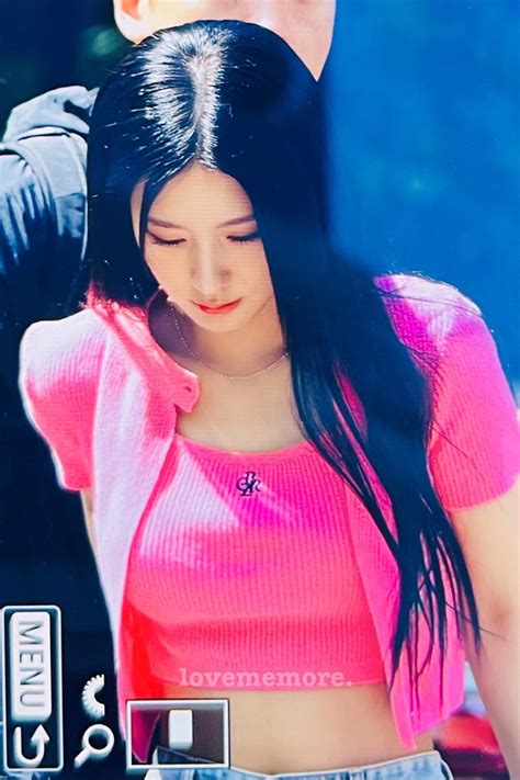 on Twitter 퀸카 미연