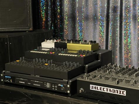 4 Synths 3 Pedals Midi Interface Patch Bay Usb Hub Still Being Sorted R Synthesizers