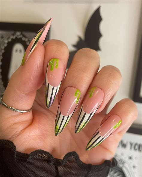 40 Halloween Nails For 2022 To Inspire You Halloween Acrylic Nails