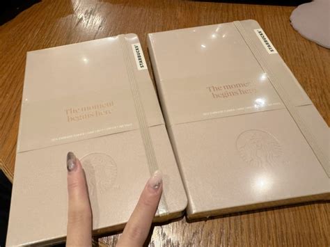 2024 스타벅스 프리퀀시 다이어리 더블 플래너 이벤트 완료 홀리데이 Md 구경 스벅플래너 실물 샌드 다이어리 2개 된