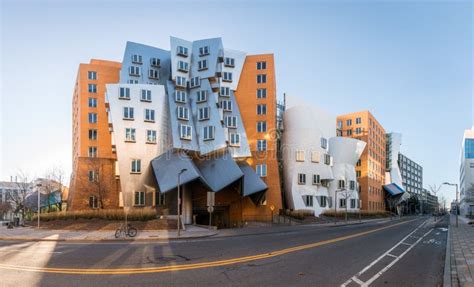 Mit Computational And Systems Biology Building Modern Designed Building By Frank Gehry In Mit