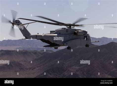 Us Marines With Marine Heavy Helicopter Squadron Hmh 461 Conduct An