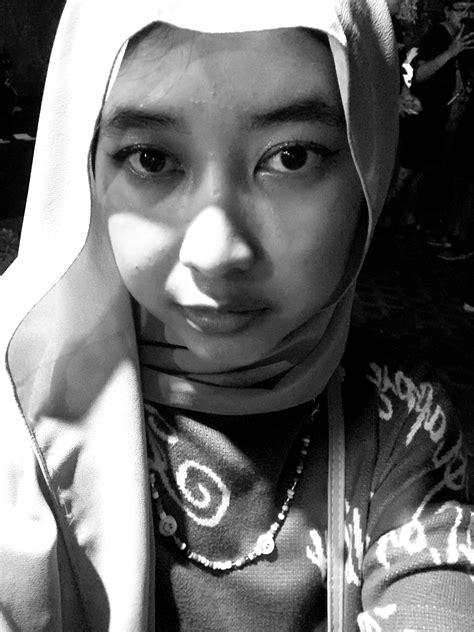 Zahra Hasna Aulia Medium