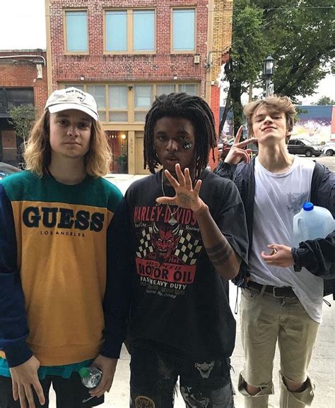 Zilla Wit Fans Fashion Killa Skateboard Aesthetic Women