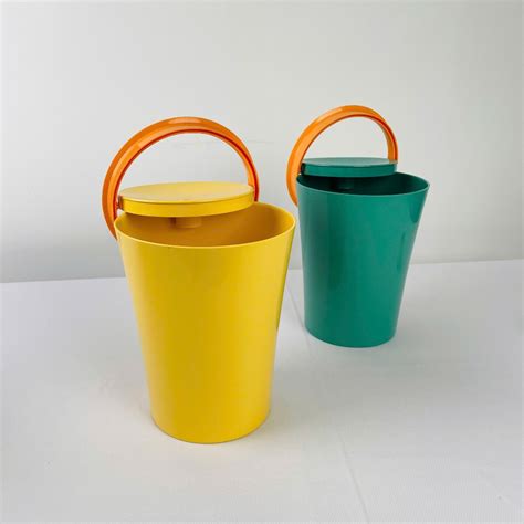 Office Mini Trash Can Compact Trash Can With Easy To Use Lid 0105 Shopee Philippines