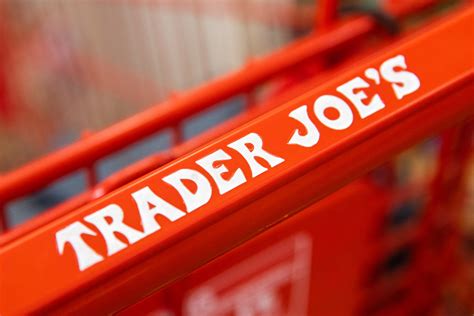 A Beloved Holiday Trader Joes Bakery Item Is Back And Fans Are Buying 5 At A Time