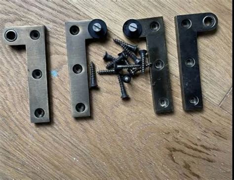 Brass Pivot Hinges In Delhi पीतल का पिवोट क़ब्ज़ा दिल्ली Delhi