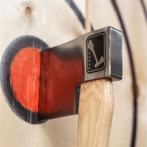 Niagara Falls Lumberjacks Axe Throwing