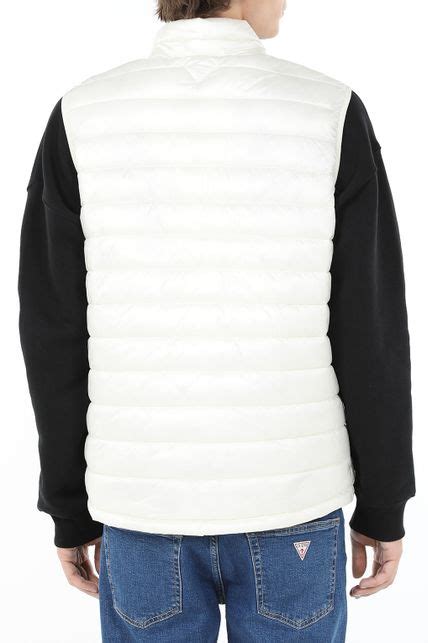 Жилет утепленный с воротником стойкой Guess Jeans - цена 9590 ₽ купить ...