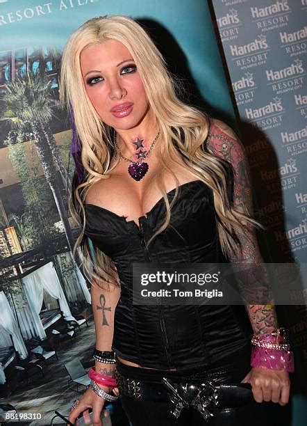 416 Daisy Of Love Photos And High Res Pictures Getty Images