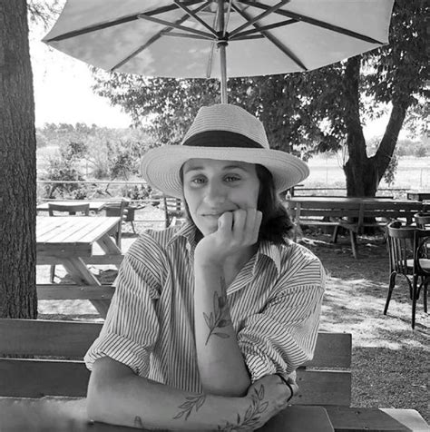 Quién Es Sofía Zelaschi La Joven Novia De Christian Petersen