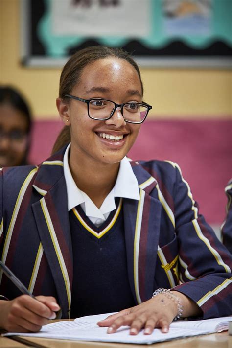 Loreto College St Albans Home