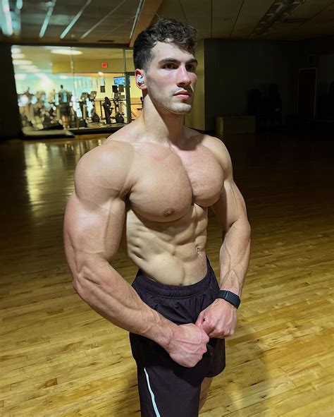 Fitness Influencer Logan Foote Monday Xyz