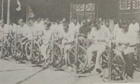 抗战时期兰州人靠啥改善生活？警察也得纺线赚外快凤凰网甘肃 凤凰网