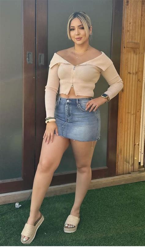 Pin By Kenan Büşranur Baş On Bayn In 2025 Curvy Women Fashion