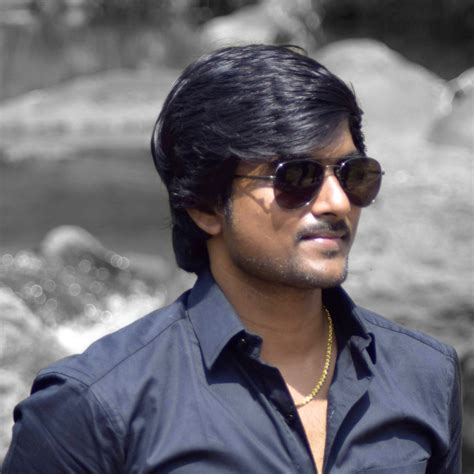 Manoj Medium