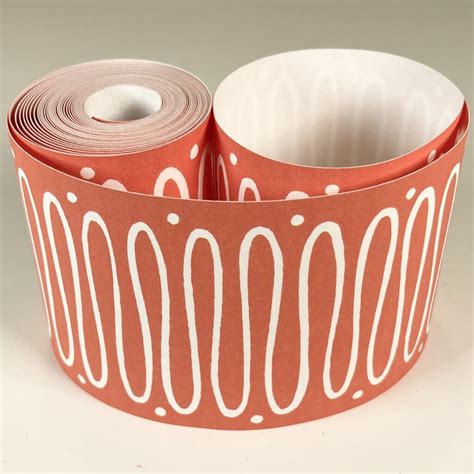 Squiggle Border Tomato Fiona Howard