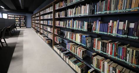 Differences Between Libraries And E Books