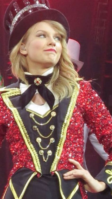 Pin By Nat On Still Swift Af Boi Taylor Swift Red Tour Taylor Swift Style Long Live Taylor Swift