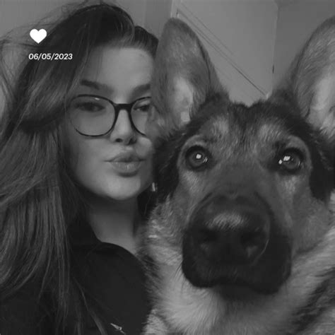 Charlotte Cowley Assistant Manager Screwfix Linkedin