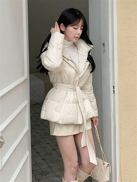 루미에르 퀄리티로 승부본다🔥 벨트 오리털 패딩 숏패딩 후드패딩 벨트패딩 폭스패딩 퍼자켓 경량패딩 누빔패딩 코듀로이패딩 가죽패딩 레더패딩 웰론패딩 오버핏패딩 덕다운