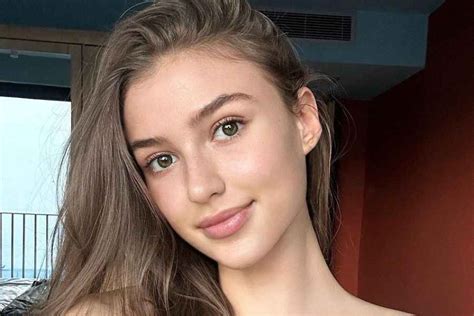 Olivia Casta Wiki Age Biography Net Worth Figure Size Family