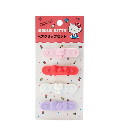 Hello Kitty At The Kitty Shop
