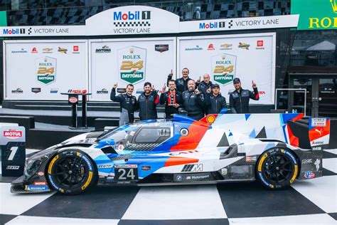 Bmw M Hybrid V8 Secures Historic Pole Position At Daytona 24 Hours