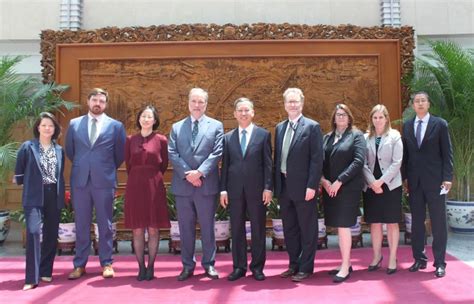 外交部领事司司长崔爱民会见美国驻华使馆官员驻华美国外交部新浪科技新浪网