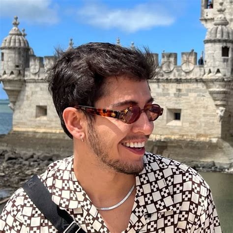 Andrey Aspiazu Aspiazu • Threads Say More