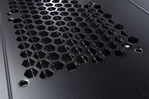 Inwin 216 簡約風中塔式機殼開箱 簡約鋁質髮絲紋銘板、可容納最大 E Atx 主機板 Xfastest News