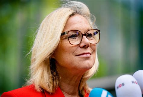 Kaag ‘het Is Een Moeilijk Besluit Maar Wel Een Waar Ik Vrede Mee Heb
