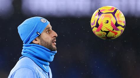 Kyle Walker Al Milan Fabio Capello Va Giù Piatto Immagini