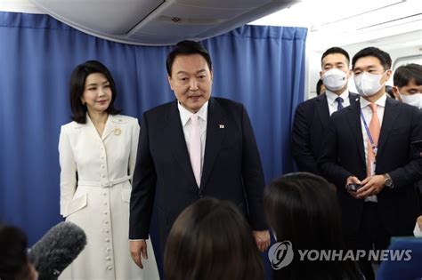 특징주 윤 대통령 세일즈외교 기대에 원전 관련주 강세 나무뉴스