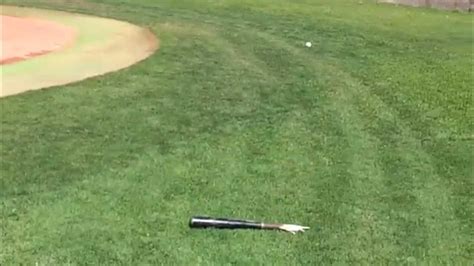 Bo Jackson Broken Bat Over Knee Youtube